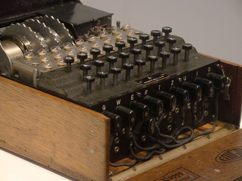 Enigma A2200 é exposta no INF - Instituto de Informática - UFRGS